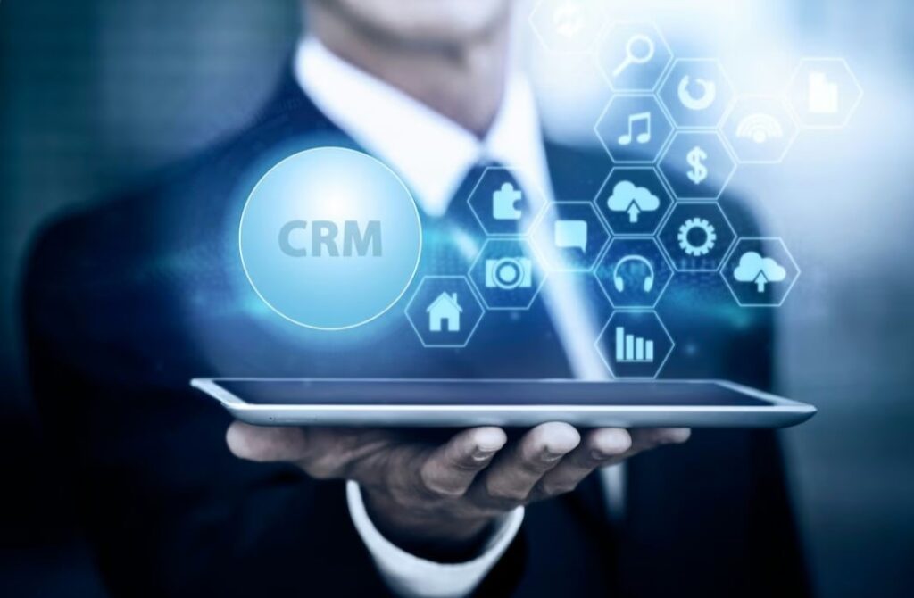 Conoce qué necesitas para atraer y convertir clientes fieles